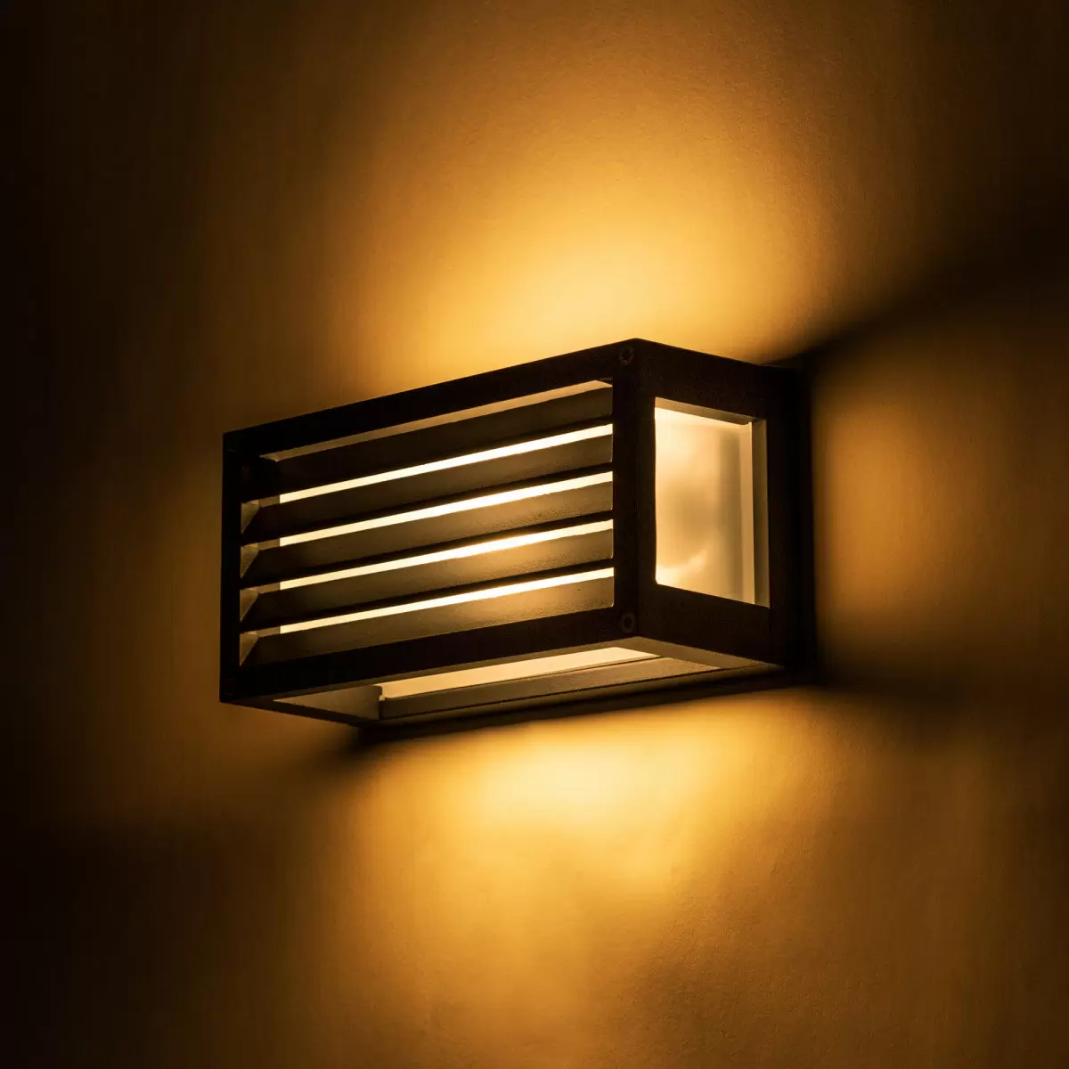 Muurlamp Bars Zwart- moderne buitenmuur verlichting | Officiële site KS ...