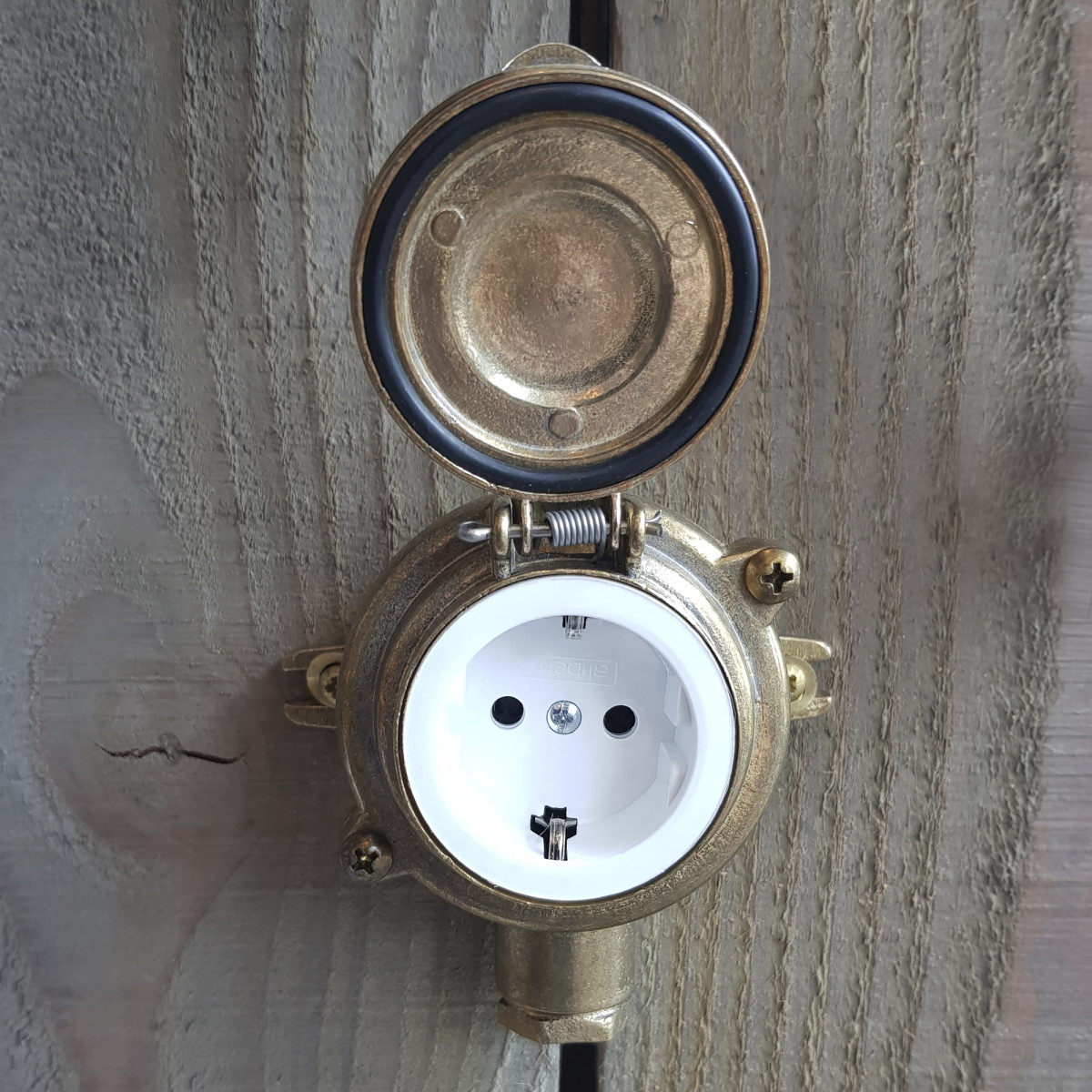 Stopcontact II Jaren 30
